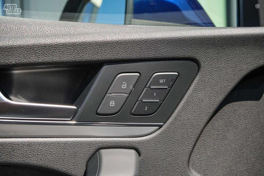 Blue Audi Q5 2017 in Kaunas, with an engine capacity of 2.00 L and mileage of 150 thousand km for 24450 €, photo 32 on AUTOMOTO.COM.LV