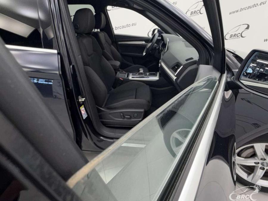 Blue Audi Q5 2017 in Vilnius, with an engine capacity of 1.97 L and mileage of 153 thousand km for 17900 €, photo 11 on AUTOMOTO.COM.LV