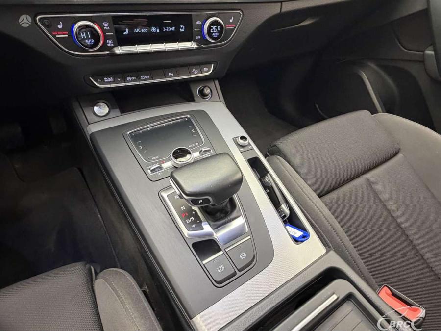 Blue Audi Q5 2017 in Vilnius, with an engine capacity of 1.97 L and mileage of 153 thousand km for 17900 €, photo 31 on AUTOMOTO.COM.LV