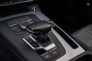 Blue Audi Q5 2017 in Kaunas, with an engine capacity of 1.97 L and mileage of 240 thousand km for 20999 €, photo 28 on AUTOMOTO.COM.LV