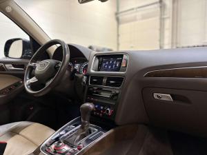 Blue Audi Q5 2017 in Vilnius, with an engine capacity of 1.98 L and mileage of 284 thousand km for 12490 €, photo 18 on AUTOMOTO.COM.LV