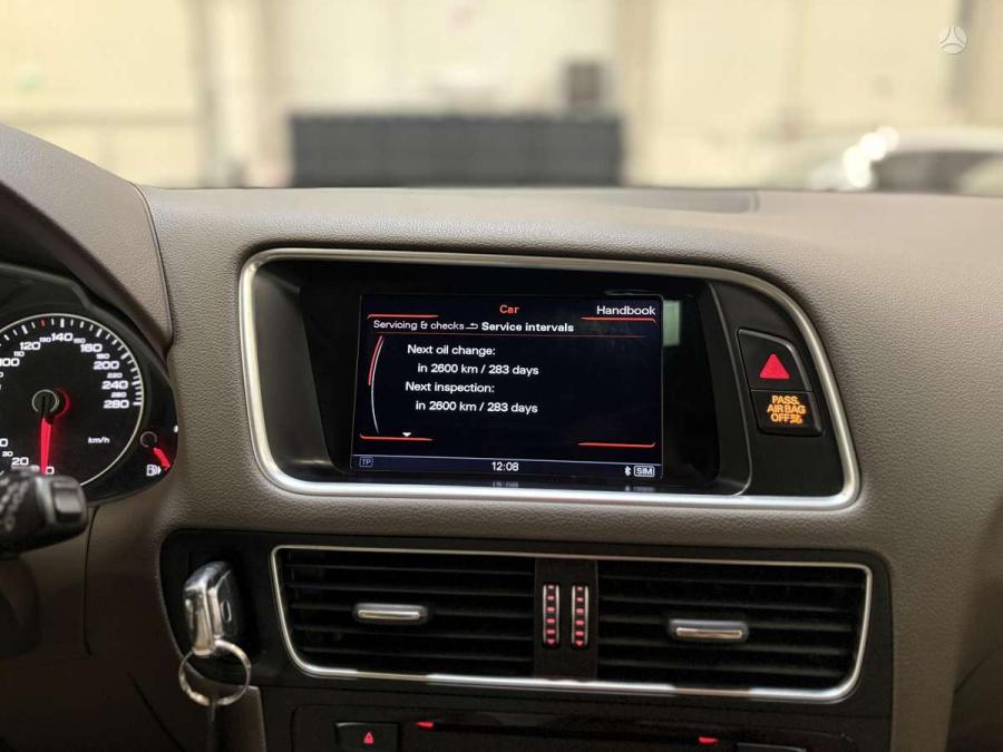 Blue Audi Q5 2017 in Vilnius, with an engine capacity of 1.98 L and mileage of 284 thousand km for 12490 €, photo 29 on AUTOMOTO.COM.LV