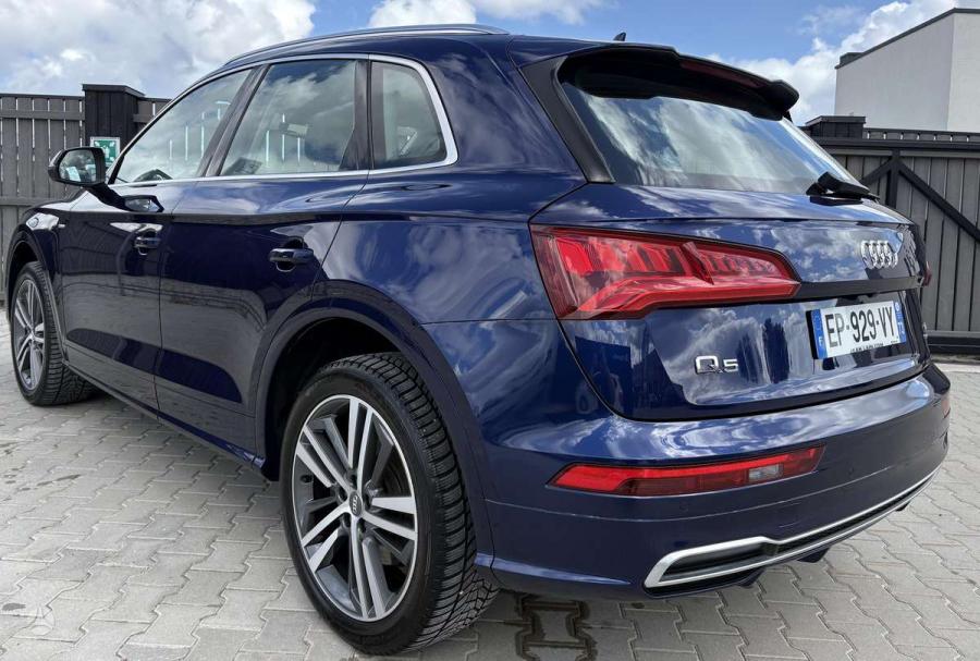 Blue Audi Q5 2017 in Kaunas, with an engine capacity of 1.97 L and mileage of 229 thousand km for 19800 €, photo 8 on AUTOMOTO.COM.LV