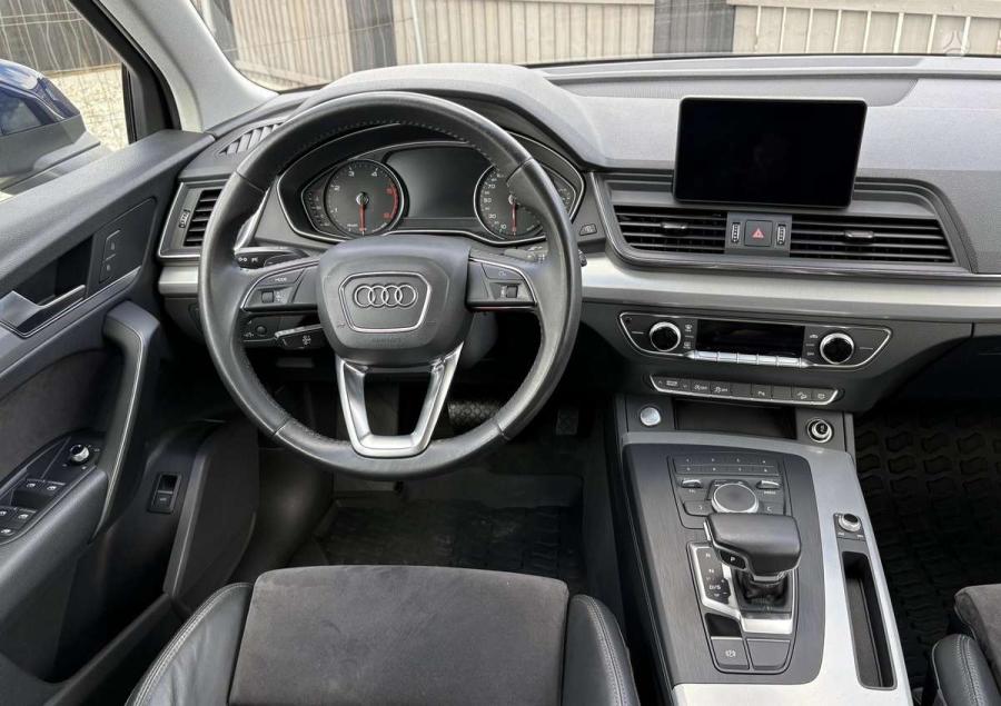 Blue Audi Q5 2017 in Kaunas, with an engine capacity of 1.97 L and mileage of 229 thousand km for 19800 €, photo 15 on AUTOMOTO.COM.LV