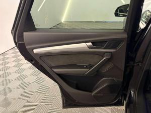 Zils Audi Q5 2017 Marijampole, ar dzinēja tilpumu 1.97 L un nobraukumu 283 tūkst. km par 19999 €, foto 24 vietnē AUTOMOTO.COM.LV