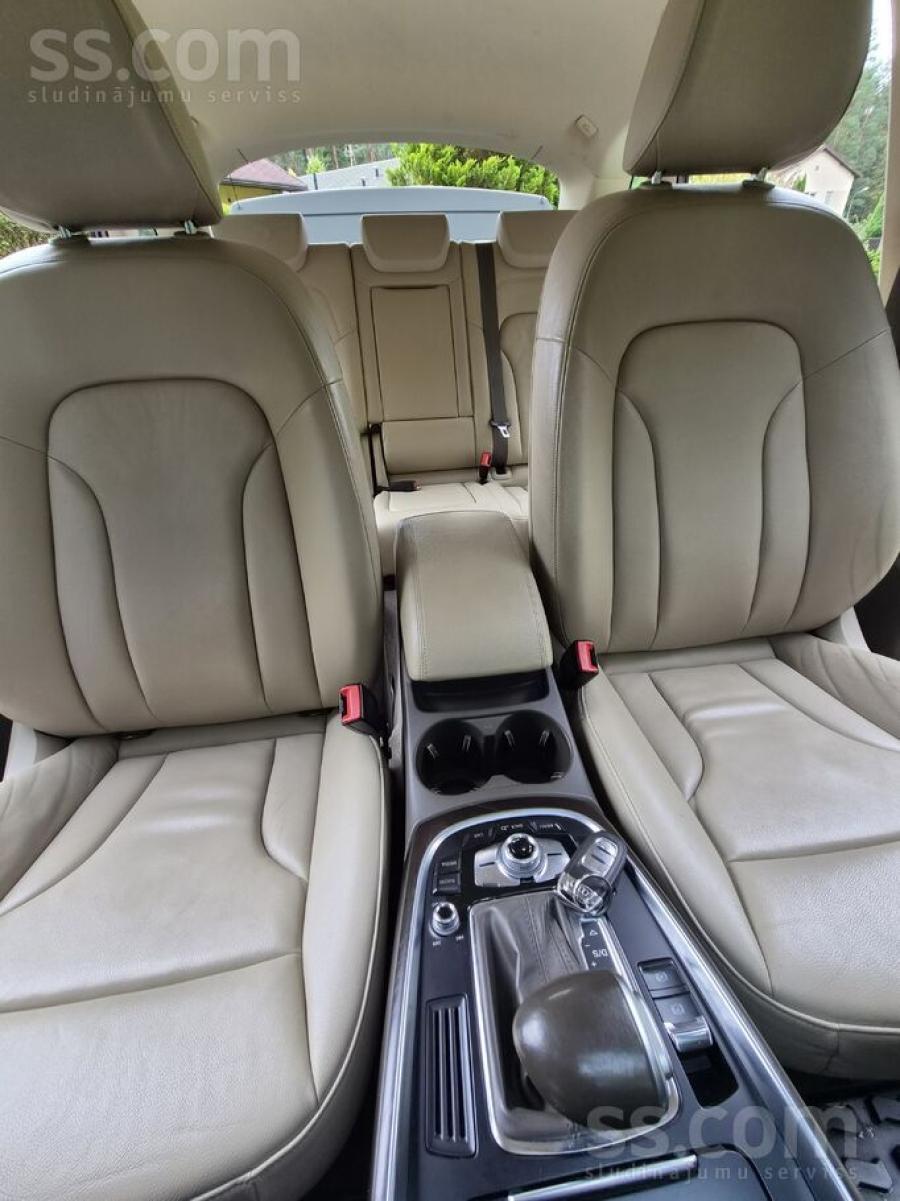 Zils Audi Q5 2017 Rīga, ar dzinēja tilpumu 2.00 L un nobraukumu 159 tūkst. km par 18500 €, foto 5 vietnē AUTOMOTO.COM.LV