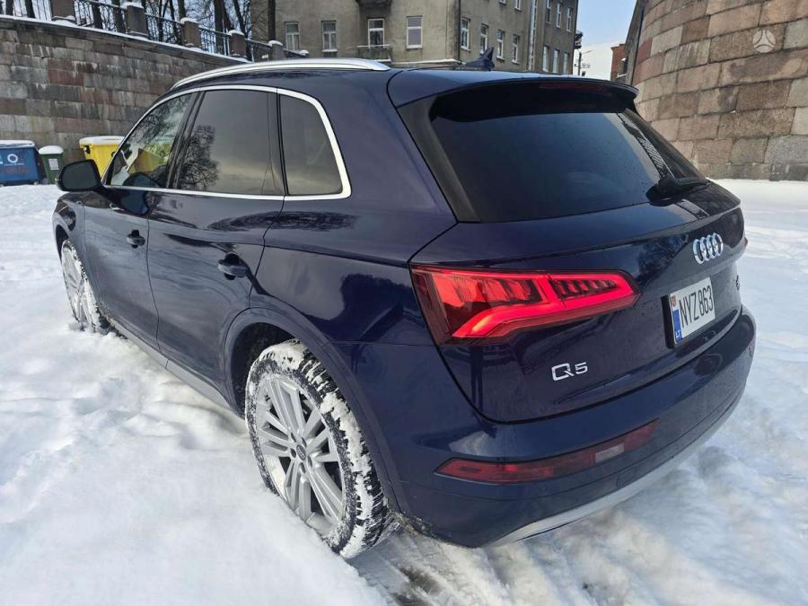 Blue Audi Q5 2018 in Kaunas, with an engine capacity of 1.98 L and mileage of 255 thousand km for 23900 €, photo 7 on AUTOMOTO.COM.LV