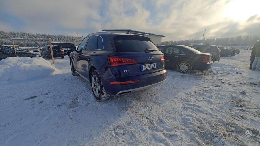 Zils Audi Q5 2018 Viļņa, ar dzinēja tilpumu 2.00 L un nobraukumu 160 tūkst. km par 20500 €, foto 6 vietnē AUTOMOTO.COM.LV
