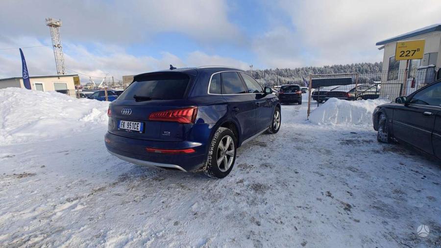 Zils Audi Q5 2018 Viļņa, ar dzinēja tilpumu 2.00 L un nobraukumu 160 tūkst. km par 20500 €, foto 7 vietnē AUTOMOTO.COM.LV
