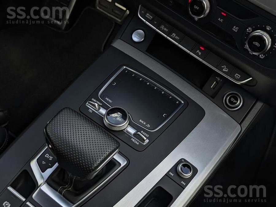Zils Audi Q5 2018 Tukums, ar dzinēja tilpumu 3.00 L un nobraukumu 246 tūkst. km par 25990 €, foto 23 vietnē AUTOMOTO.COM.LV