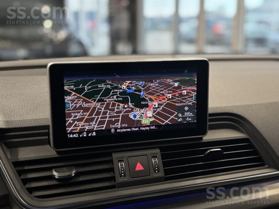 Zils Audi Q5 2018 Rīga, ar dzinēja tilpumu 3.00 L un nobraukumu 144 tūkst. km par 27990 €, foto 20 vietnē AUTOMOTO.COM.LV