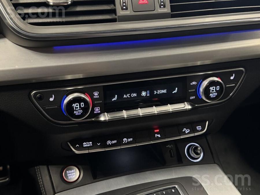 Zils Audi Q5 2018 Rīga, ar dzinēja tilpumu 3.00 L un nobraukumu 144 tūkst. km par 27990 €, foto 26 vietnē AUTOMOTO.COM.LV