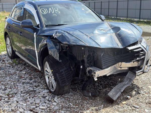 Blue Audi Q5 2018 in Kaunas, with an engine capacity of 2.00 L and mileage of 160 thousand km for 7900 €, photo 4 on AUTOMOTO.COM.LV