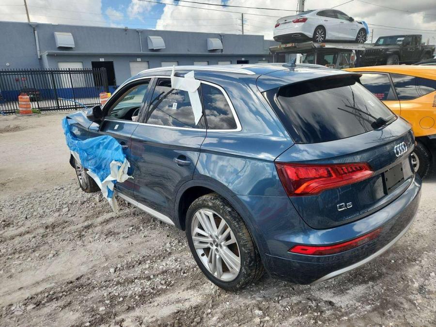 Blue Audi Q5 2018 in Kaunas, with an engine capacity of 2.00 L and mileage of 160 thousand km for 7900 €, photo 16 on AUTOMOTO.COM.LV