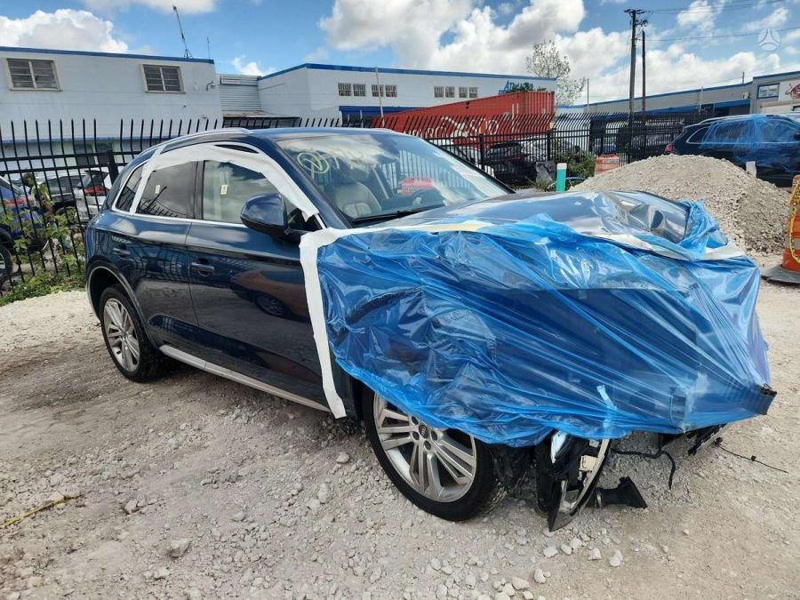 Blue Audi Q5 2018 in Kaunas, with an engine capacity of 2.00 L and mileage of 160 thousand km for 7900 €, photo 17 on AUTOMOTO.COM.LV