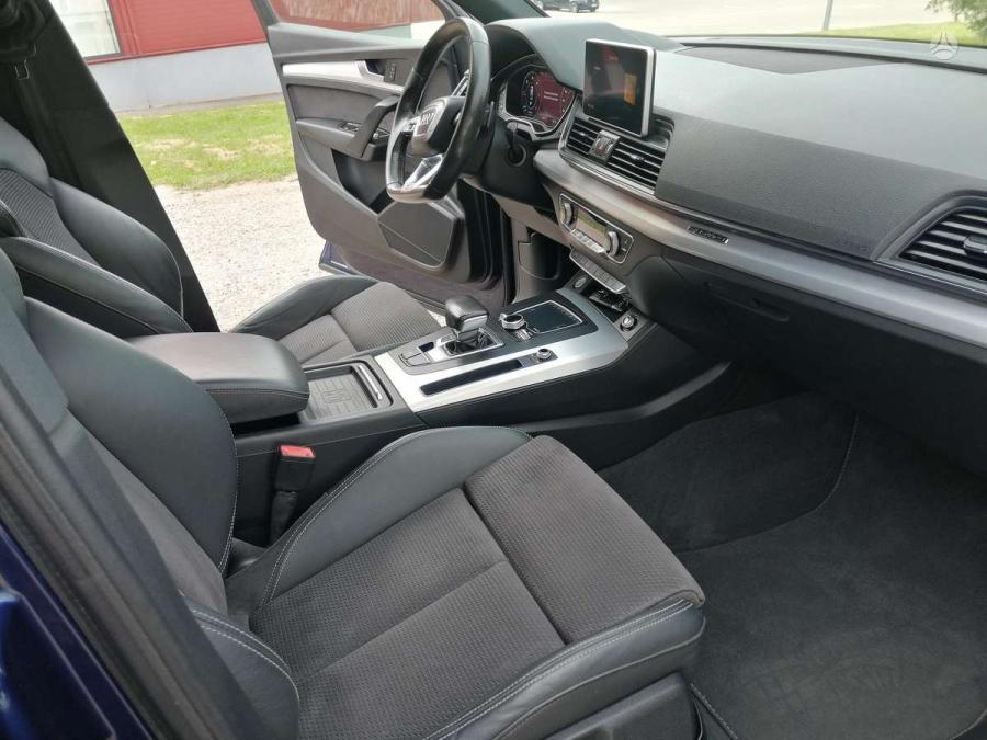 Blue Audi Q5 2018 in Utena, with an engine capacity of 2.00 L and mileage of 275 thousand km for 20900 €, photo 15 on AUTOMOTO.COM.LV