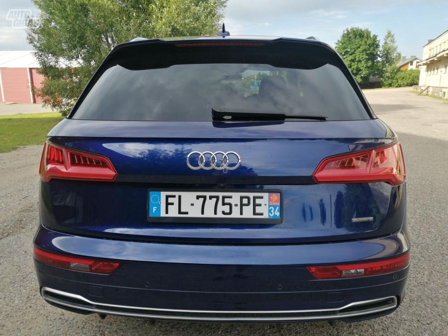 Blue Audi Q5 2018 in Utena, with an engine capacity of 2.00 L and mileage of 275 thousand km for 20500 €, photo 6 on AUTOMOTO.COM.LV