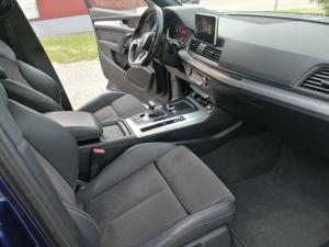 Blue Audi Q5 2018 in Utena, with an engine capacity of 2.00 L and mileage of 275 thousand km for 20500 €, photo 11 on AUTOMOTO.COM.LV
