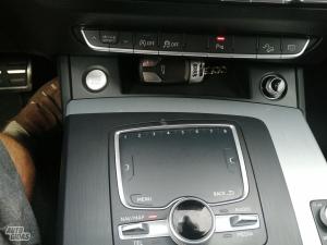 Blue Audi Q5 2018 in Utena, with an engine capacity of 2.00 L and mileage of 275 thousand km for 20500 €, photo 23 on AUTOMOTO.COM.LV