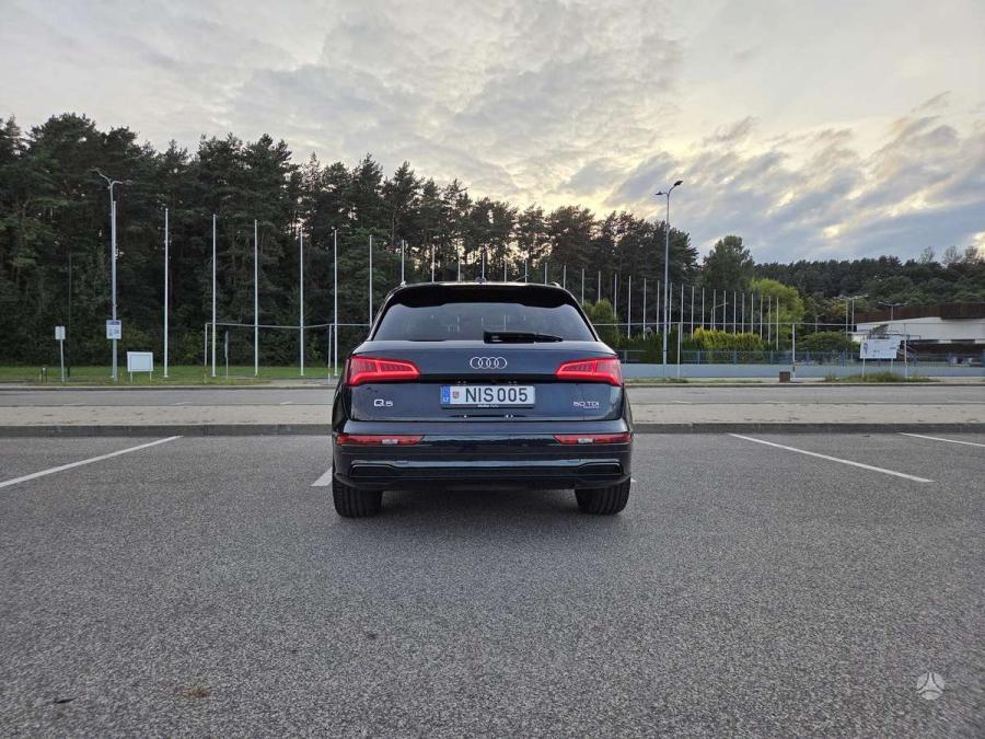 Zils Audi Q5 2018 Viļņa, ar dzinēja tilpumu 3.00 L un nobraukumu 222 tūkst. km par 22750 €, foto 7 vietnē AUTOMOTO.COM.LV
