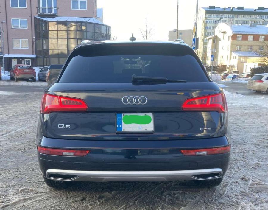 Blue Audi Q5 2019 in Vilnius, with an engine capacity of 2.00 L and mileage of 60 thousand km for 24900 €, photo 4 on AUTOMOTO.COM.LV
