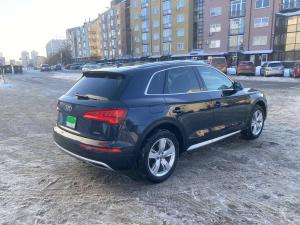 Blue Audi Q5 2019 in Vilnius, with an engine capacity of 2.00 L and mileage of 60 thousand km for 24900 €, photo 5 on AUTOMOTO.COM.LV