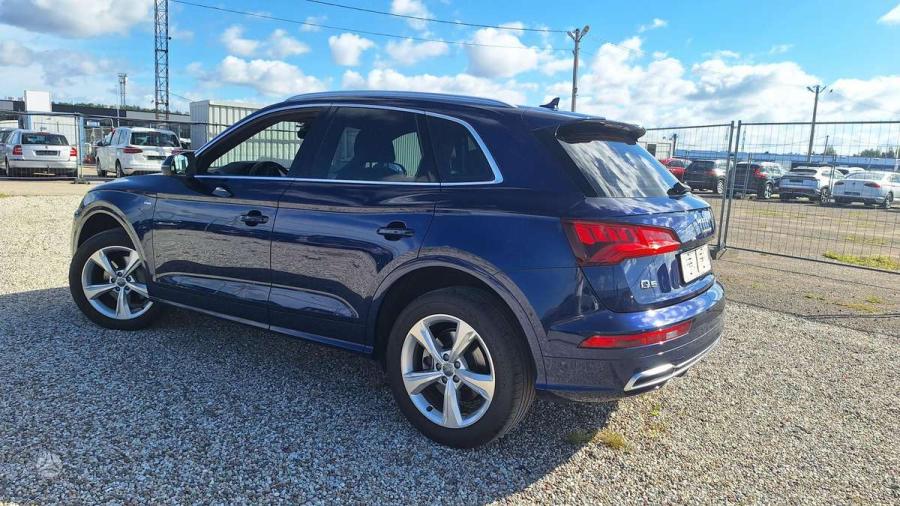 Blue Audi Q5 2019 in Kaunas, with an engine capacity of 1.97 L and mileage of 202 thousand km for 22950 €, photo 8 on AUTOMOTO.COM.LV