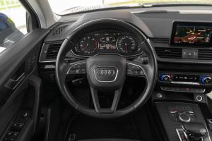 Blue Audi Q5 2019 in Vilnius, with an engine capacity of 1.98 L and mileage of 172 thousand km for 21950 €, photo 23 on AUTOMOTO.COM.LV