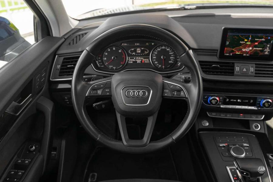 Blue Audi Q5 2019 in Vilnius, with an engine capacity of 1.98 L and mileage of 172 thousand km for 21950 €, photo 23 on AUTOMOTO.COM.LV