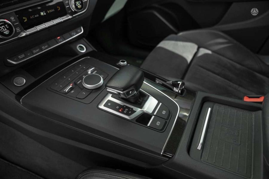 Blue Audi Q5 2019 in Vilnius, with an engine capacity of 1.98 L and mileage of 172 thousand km for 21950 €, photo 33 on AUTOMOTO.COM.LV