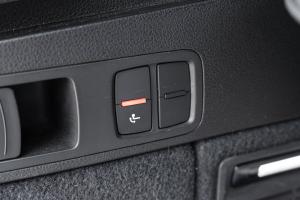 Синий Ауди Ку 5 2019 в Рига, объемом двигателя 2.00 л и пробегом 119 тыс. км за 25500 €, фото 24 на AUTOMOTO.COM.LV