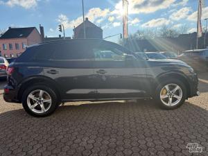 Zils Audi Q5 2020 Kauņa, ar dzinēja tilpumu 2.00 L un nobraukumu 84 tūkst. km par 29559 €, foto 6 vietnē AUTOMOTO.COM.LV