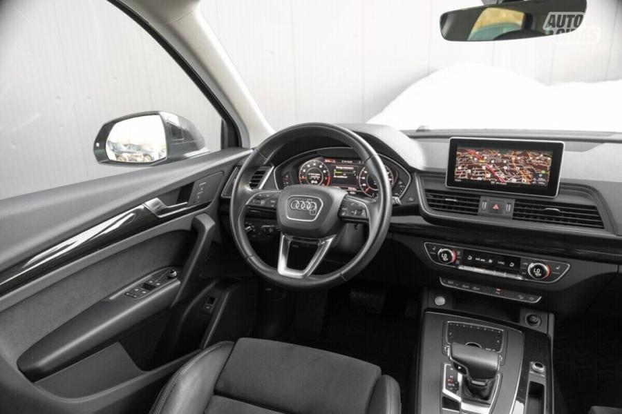 Blue Audi Q5 2020 in Vilnius, with an engine capacity of 2.00 L and mileage of 115 thousand km for 27600 €, photo 12 on AUTOMOTO.COM.LV
