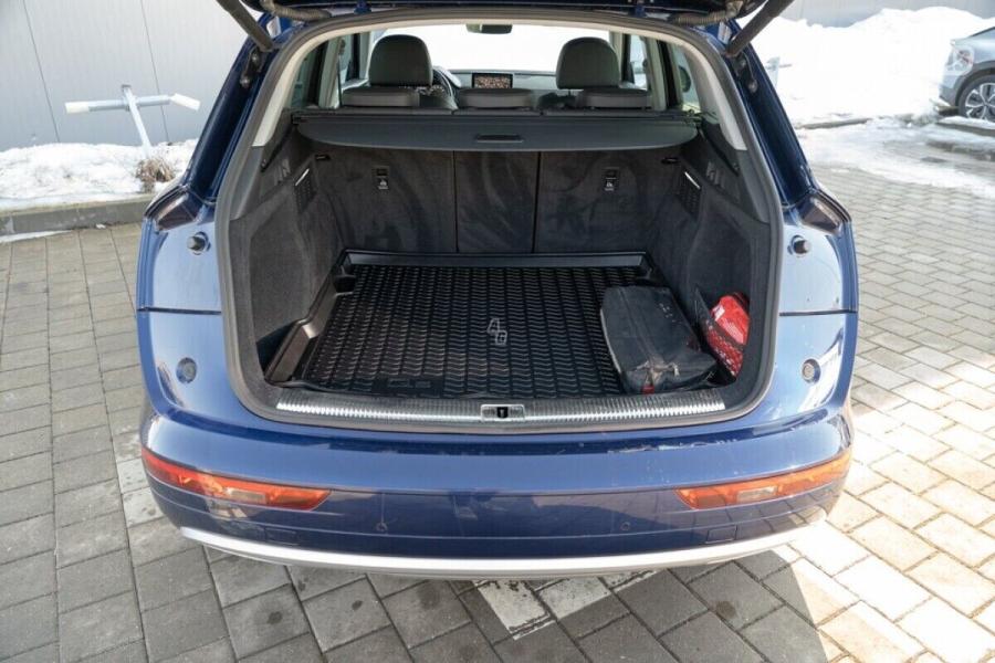 Blue Audi Q5 2020 in Vilnius, with an engine capacity of 2.00 L and mileage of 115 thousand km for 27600 €, photo 24 on AUTOMOTO.COM.LV