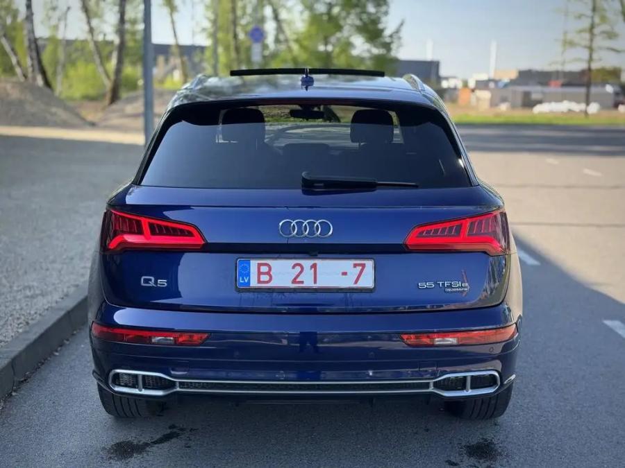 Blue Audi Q5 2020 in Jelgava, with an engine capacity of 2.00 L and mileage of 232 thousand km for 22500 €, photo 9 on AUTOMOTO.COM.LV