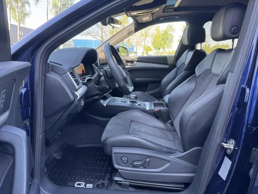 Blue Audi Q5 2020 in Jelgava, with an engine capacity of 2.00 L and mileage of 232 thousand km for 22500 €, photo 11 on AUTOMOTO.COM.LV