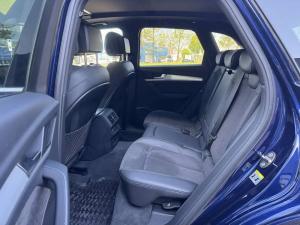 Blue Audi Q5 2020 in Jelgava, with an engine capacity of 2.00 L and mileage of 232 thousand km for 22500 €, photo 12 on AUTOMOTO.COM.LV