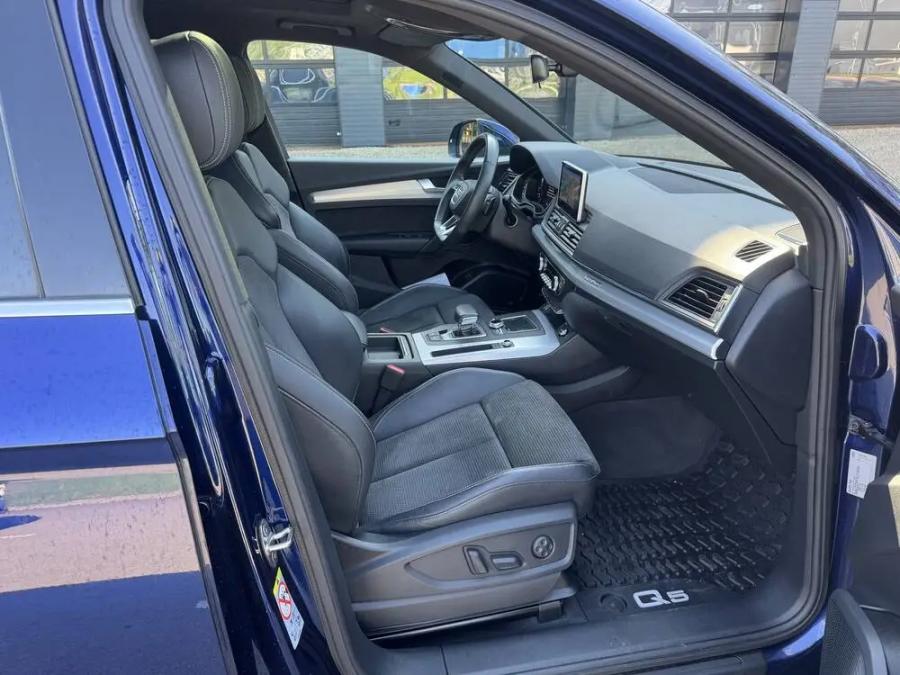 Blue Audi Q5 2020 in Jelgava, with an engine capacity of 2.00 L and mileage of 232 thousand km for 22500 €, photo 14 on AUTOMOTO.COM.LV