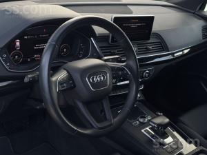 Blue Audi Q5 2021 in Valmiera, with an engine capacity of 2.00 L and mileage of 94 thousand km for 30900 €, photo 9 on AUTOMOTO.COM.LV