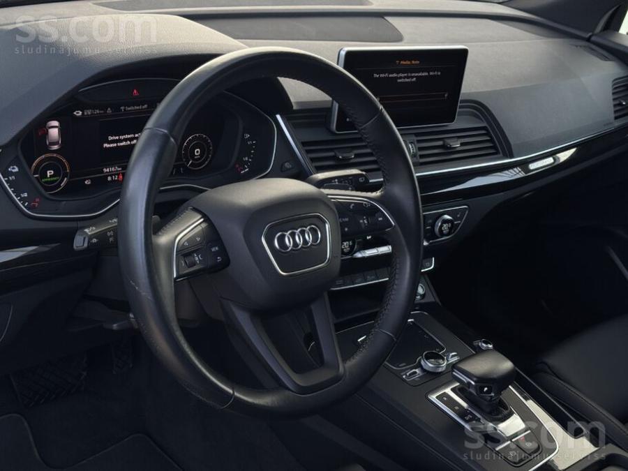 Blue Audi Q5 2021 in Valmiera, with an engine capacity of 2.00 L and mileage of 94 thousand km for 30900 €, photo 9 on AUTOMOTO.COM.LV