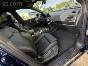 Blue Audi Q5 2021 in Valmiera, with an engine capacity of 2.00 L and mileage of 94 thousand km for 30900 €, photo 21 on AUTOMOTO.COM.LV
