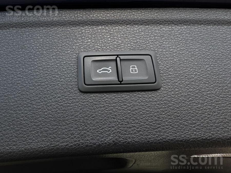Blue Audi Q5 2021 in Valmiera, with an engine capacity of 2.00 L and mileage of 94 thousand km for 30900 €, photo 22 on AUTOMOTO.COM.LV