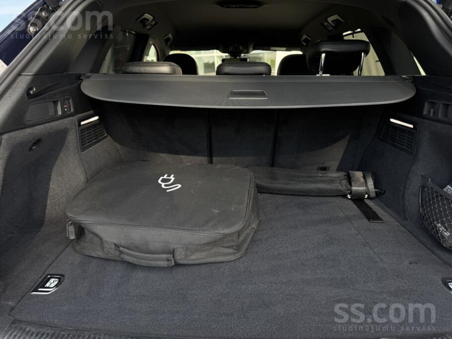 Blue Audi Q5 2021 in Valmiera, with an engine capacity of 2.00 L and mileage of 94 thousand km for 30900 €, photo 23 on AUTOMOTO.COM.LV