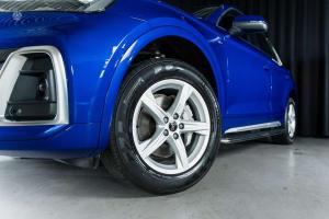 Zils Audi Q5 2021 Viļņa, ar dzinēja tilpumu 1.98 L un nobraukumu 88 tūkst. km par 25000 €, foto 14 vietnē AUTOMOTO.COM.LV