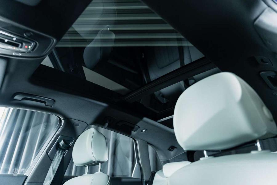 Zils Audi Q5 2021 Viļņa, ar dzinēja tilpumu 1.98 L un nobraukumu 88 tūkst. km par 25000 €, foto 21 vietnē AUTOMOTO.COM.LV