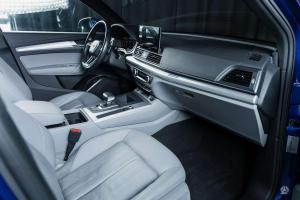 Zils Audi Q5 2021 Viļņa, ar dzinēja tilpumu 1.98 L un nobraukumu 88 tūkst. km par 25000 €, foto 29 vietnē AUTOMOTO.COM.LV