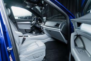 Zils Audi Q5 2021 Viļņa, ar dzinēja tilpumu 1.98 L un nobraukumu 88 tūkst. km par 25000 €, foto 30 vietnē AUTOMOTO.COM.LV