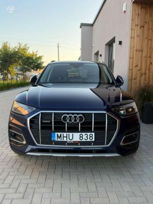 Blue Audi Q5 2021 in Klaipeda, with an engine capacity of 1.98 L and mileage of 68 thousand km for 28900 €, photo  on AUTOMOTO.COM.LV