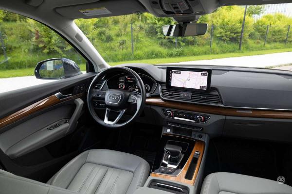 Blue Audi Q5 2021 in Vilnius, with an engine capacity of 1.98 L and mileage of 68 thousand km for 28950 €, photo 11 on AUTOMOTO.COM.LV