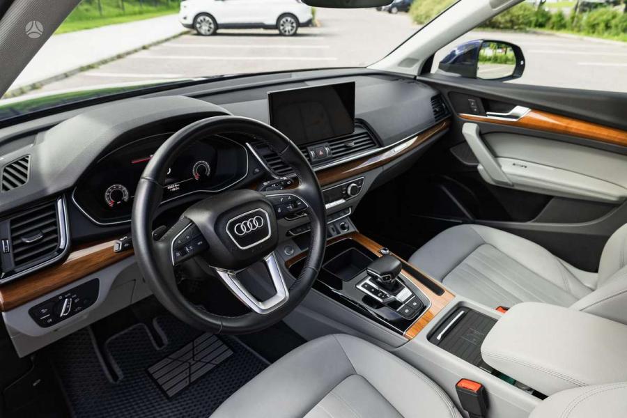 Zils Audi Q5 2021 Viļņa, ar dzinēja tilpumu 1.98 L un nobraukumu 68 tūkst. km par 28950 €, foto 12 vietnē AUTOMOTO.COM.LV
